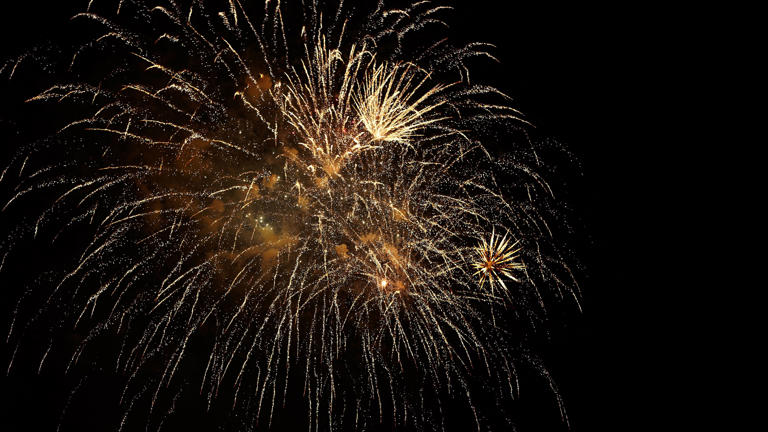 Fireworks explode in trailer after fire on Tennessee highway