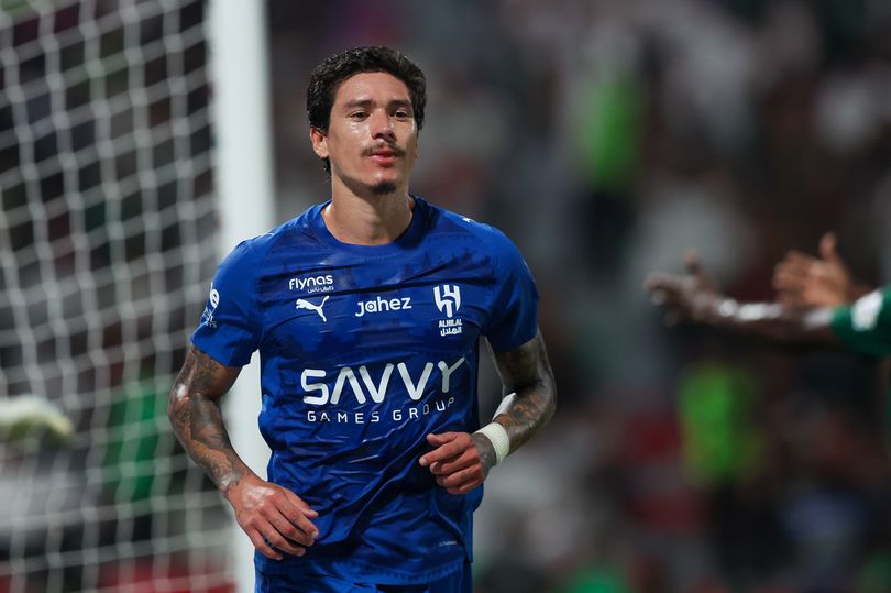 Darwin Nunez transfer latest as 'Newcastle and Chelsea want ex ...