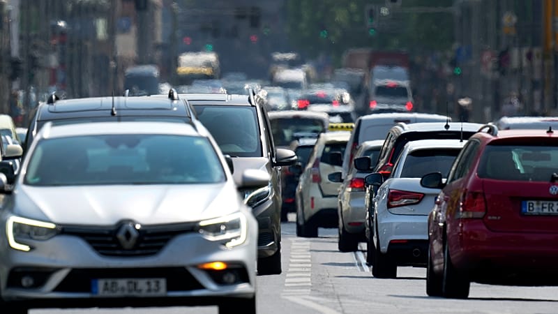 Seven EU countries push Brussels to resist further weakening of car ...