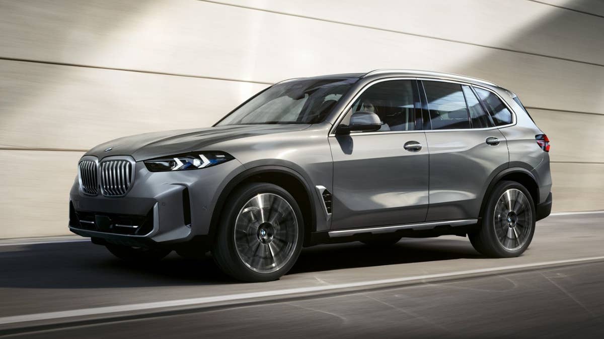 BMW X5 June lease deals are less expensive than last month's offers