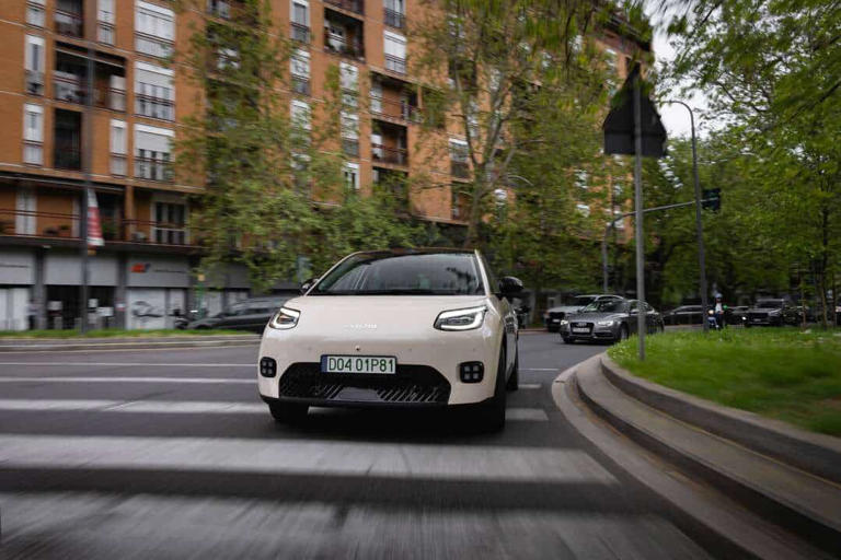 GAC AION UT: la hatchback elettrica cinese con design europeo e ...