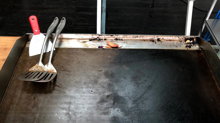 TikTok's energy drink hack for a clean grill: More efficient or a load ...