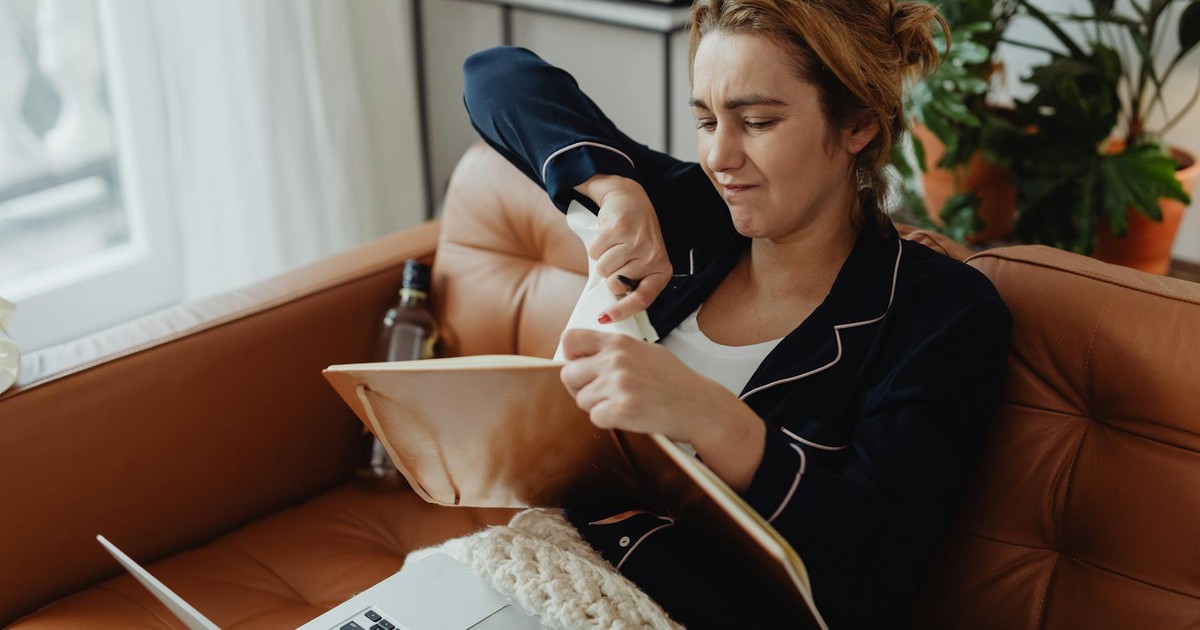 10 victim mentality signs that explain so much about someone you know