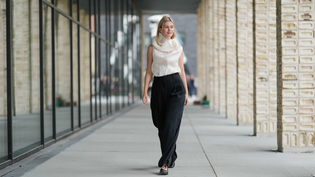 Quince spotlights no-button summer styles shaping trends