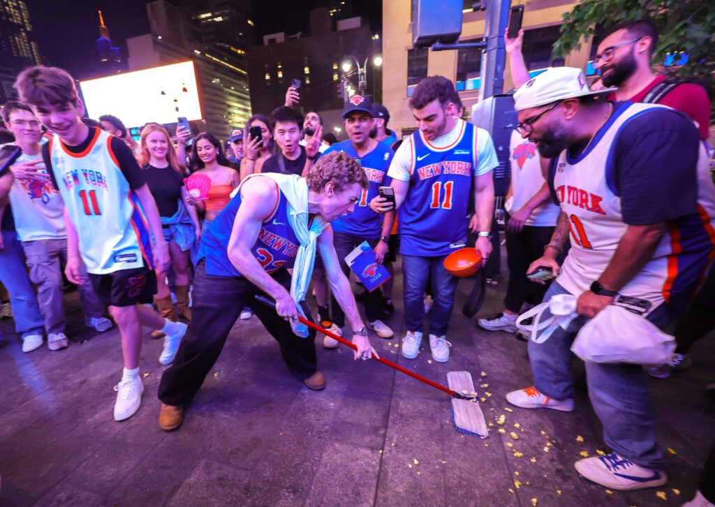 Knicks’ fan watch party finds new home after MSG ban for Game 3 of the ...