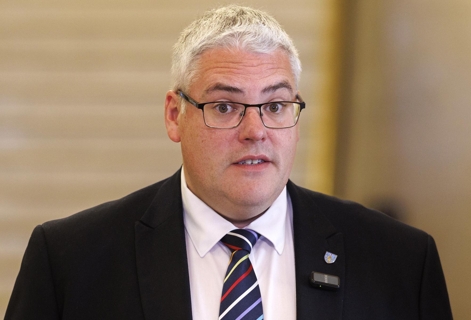 Objections to Northern Ireland centenary stone 'hypocritical' – DUP's ...