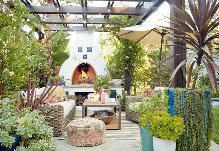 The one thing missing from your outdoor seating area, according to ...