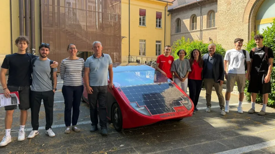 Il bolide ad energia solare. Al Tecnopolo di Rimini la presentazione di ...