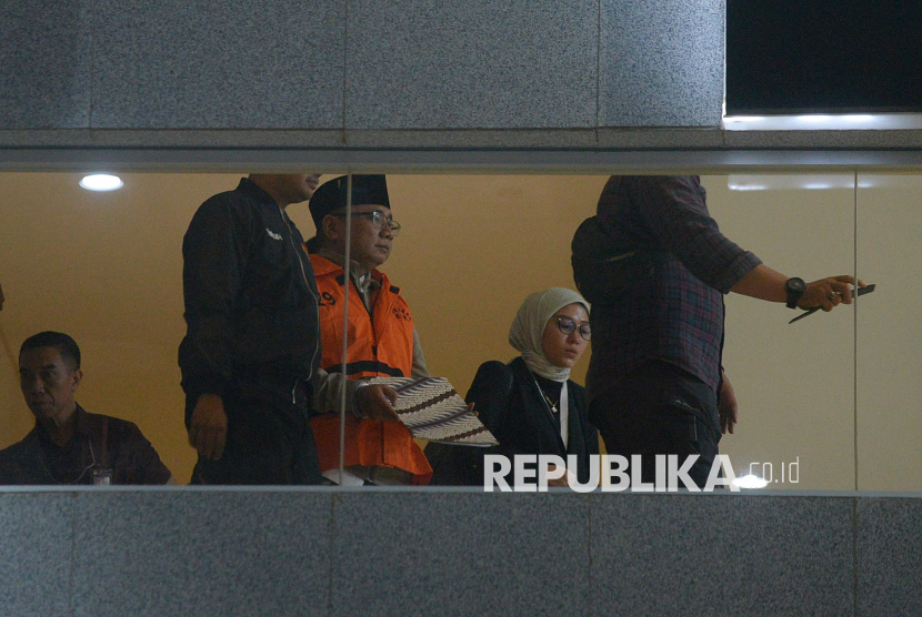 KPK tahan direktur Maktour dan ketum Kesthuri di kasus korupsi kuota haji