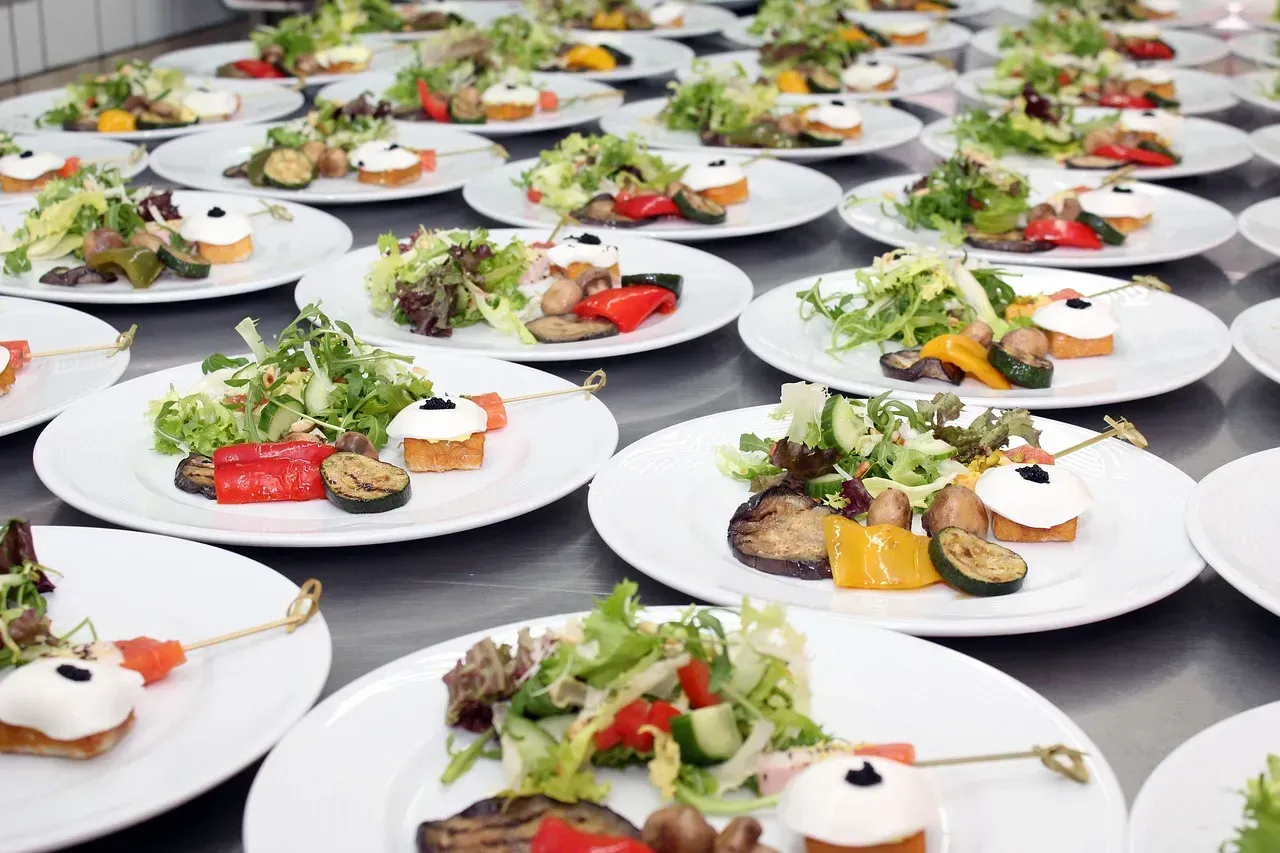 Behind the kitchen door: 10 things buffet workers wish you would stop doing