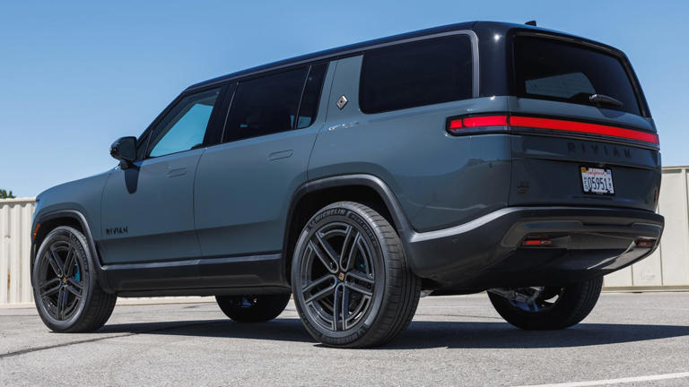June’s best EV deals: The 3-row SUV segment is hot