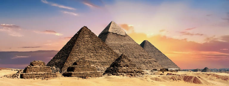 Die große Pyramide von Gizeh vibriert und das erklärt so manches