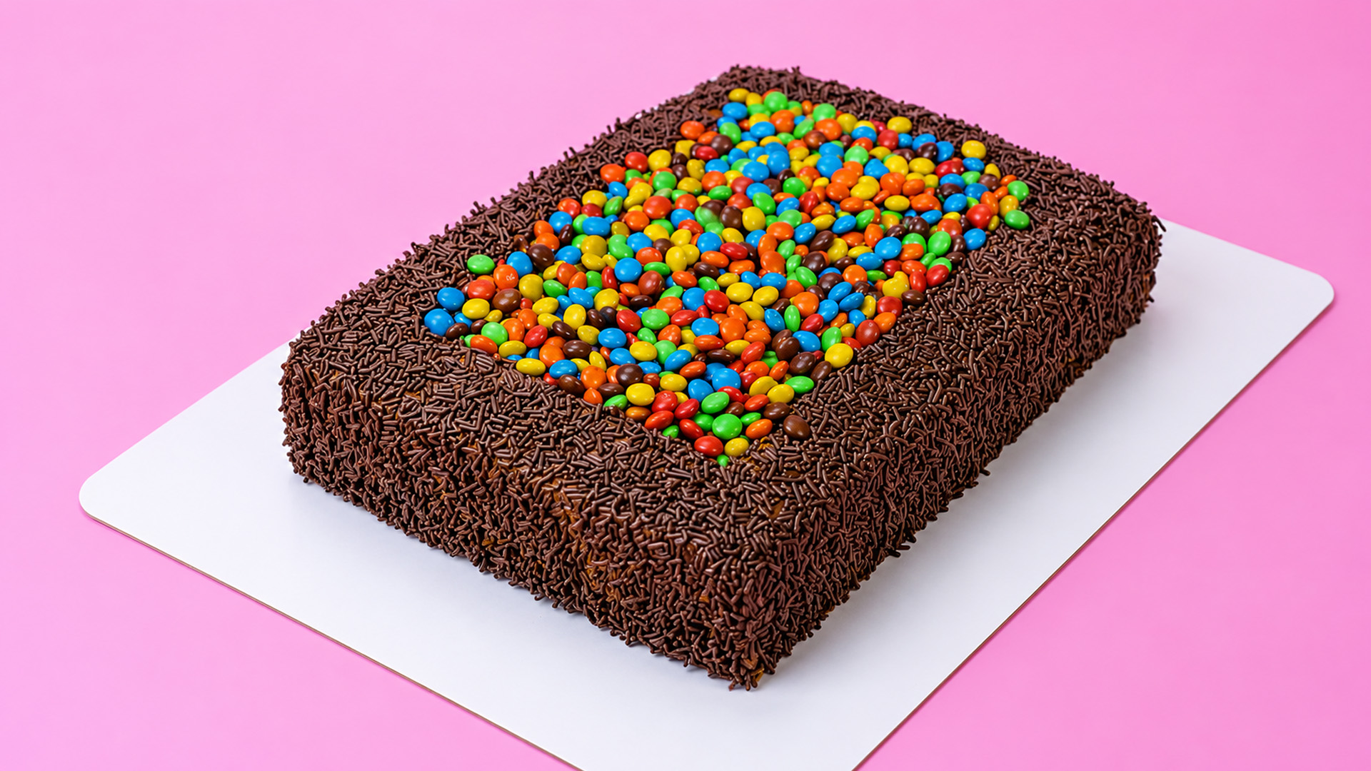 Beautiful chocolate cake designs anyone can try