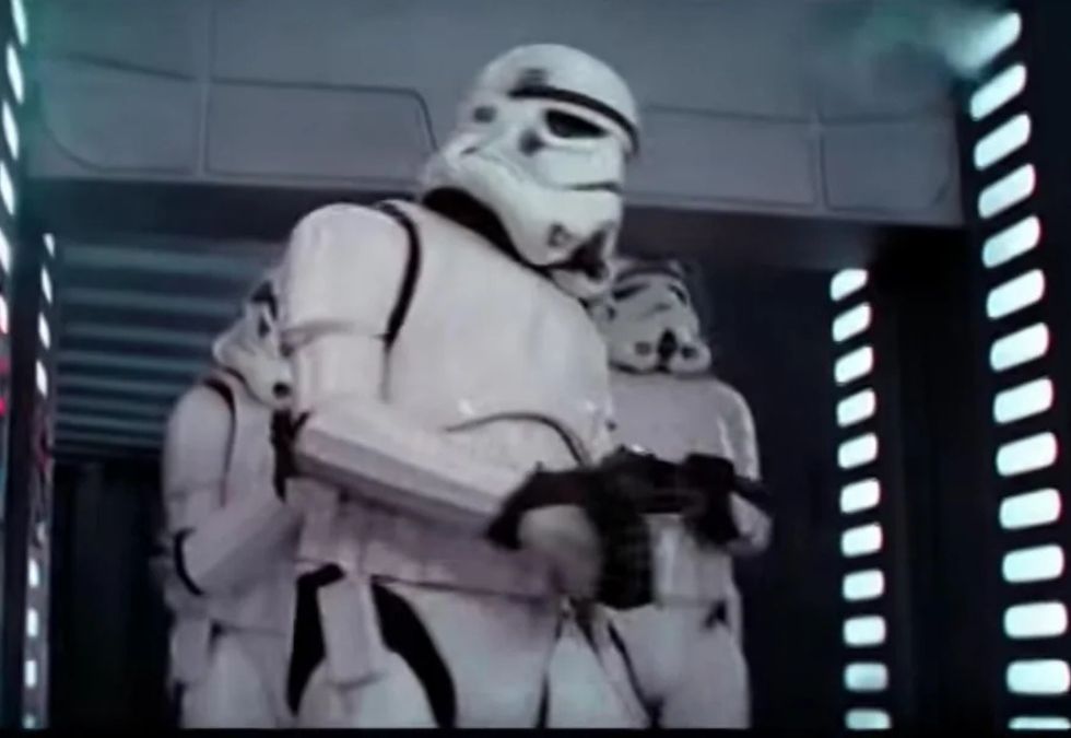 20 hilarious movie blunders that made it into theaters