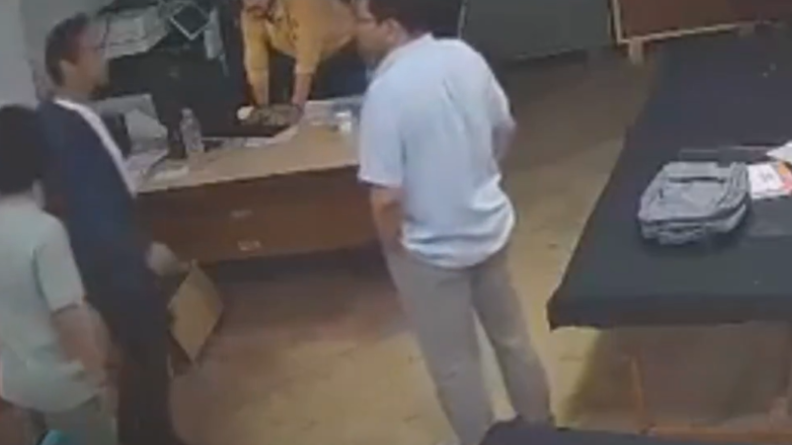 Police sub-inspector vandalises Dehradun Polytechnic College office ...