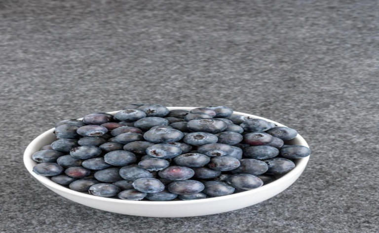 Are blueberries the healthiest fruit on the planet? The surprising ...