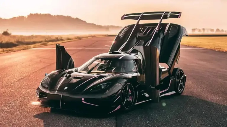 Koenigsegg One:1 “JC” all’asta: la megacar da 1.360 CV torna ...
