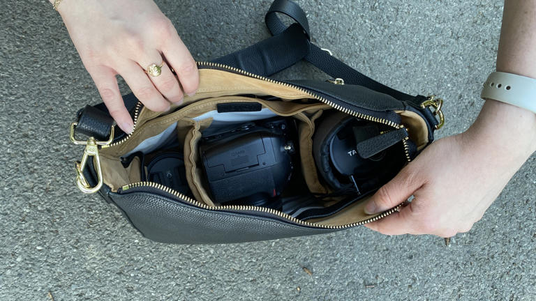 I'm in love with this luxury leather designer camera bag!