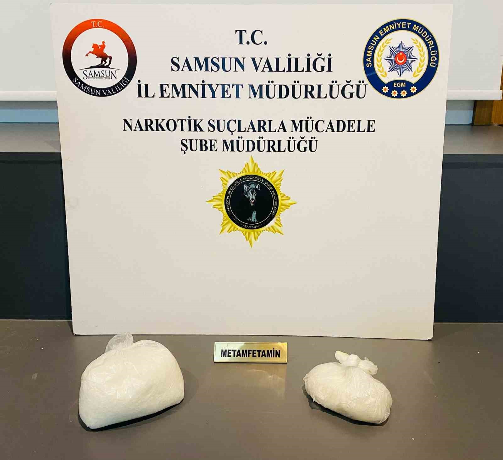 Uyuşturucu operasyonunda 1 kilo metamfetamin ele geçirildi