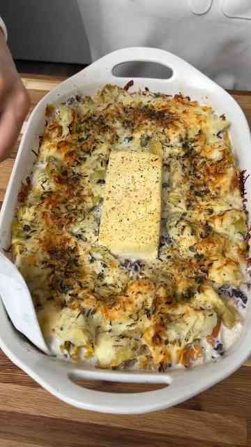 Cheesy spinach artichoke pasta bake for dinner