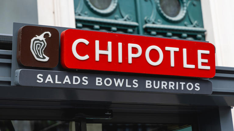 9 best burrito orders at Chipotle, according to regulars