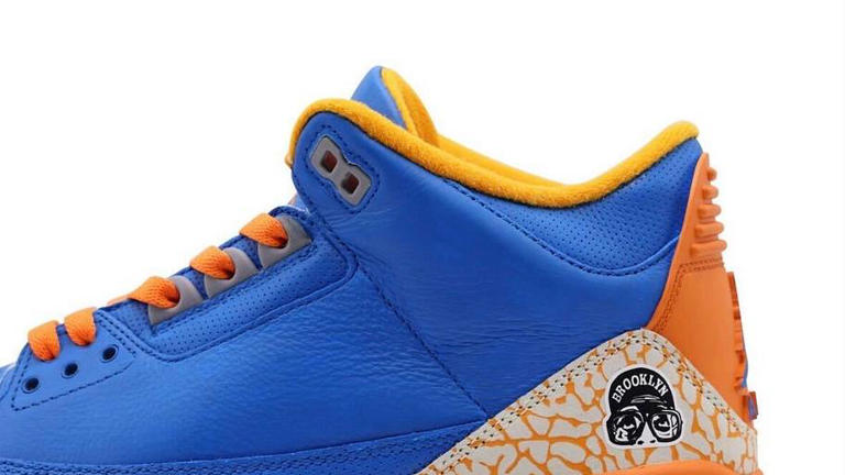 Spike Lee debuts Air Jordan 3 in Knicks colors for NBA Finals Game 3