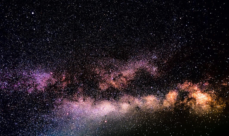 A mysterious radio signal has been pinging in space every 1.4 hours ...