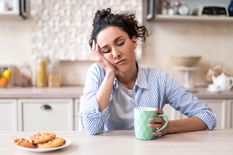 Doctor explains why you suddenly feel tired at 3pm and how to avoid it