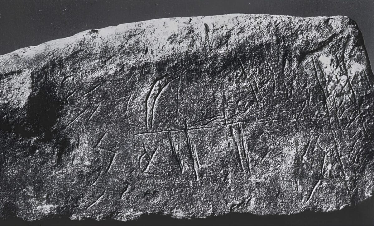Scientists decoded 4,000-year-old messages from the dead carved into ...