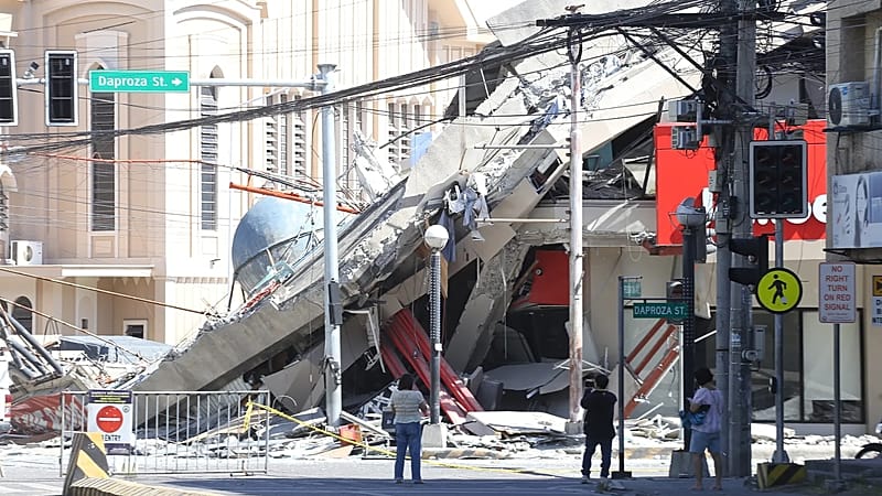 7.8 magnitude earthquake rocks the Philippines, triggering tsunami ...