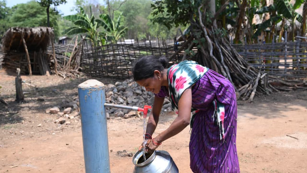 Clean drinking water reaches Chhattisgarh's remote Neelangur village