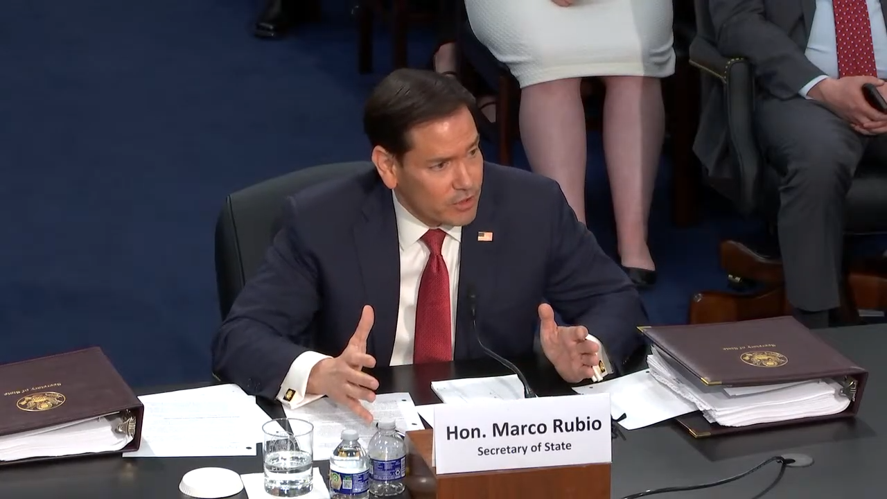 Rolling out the red carpet for white Afrikaners: Marco Rubio squirms ...