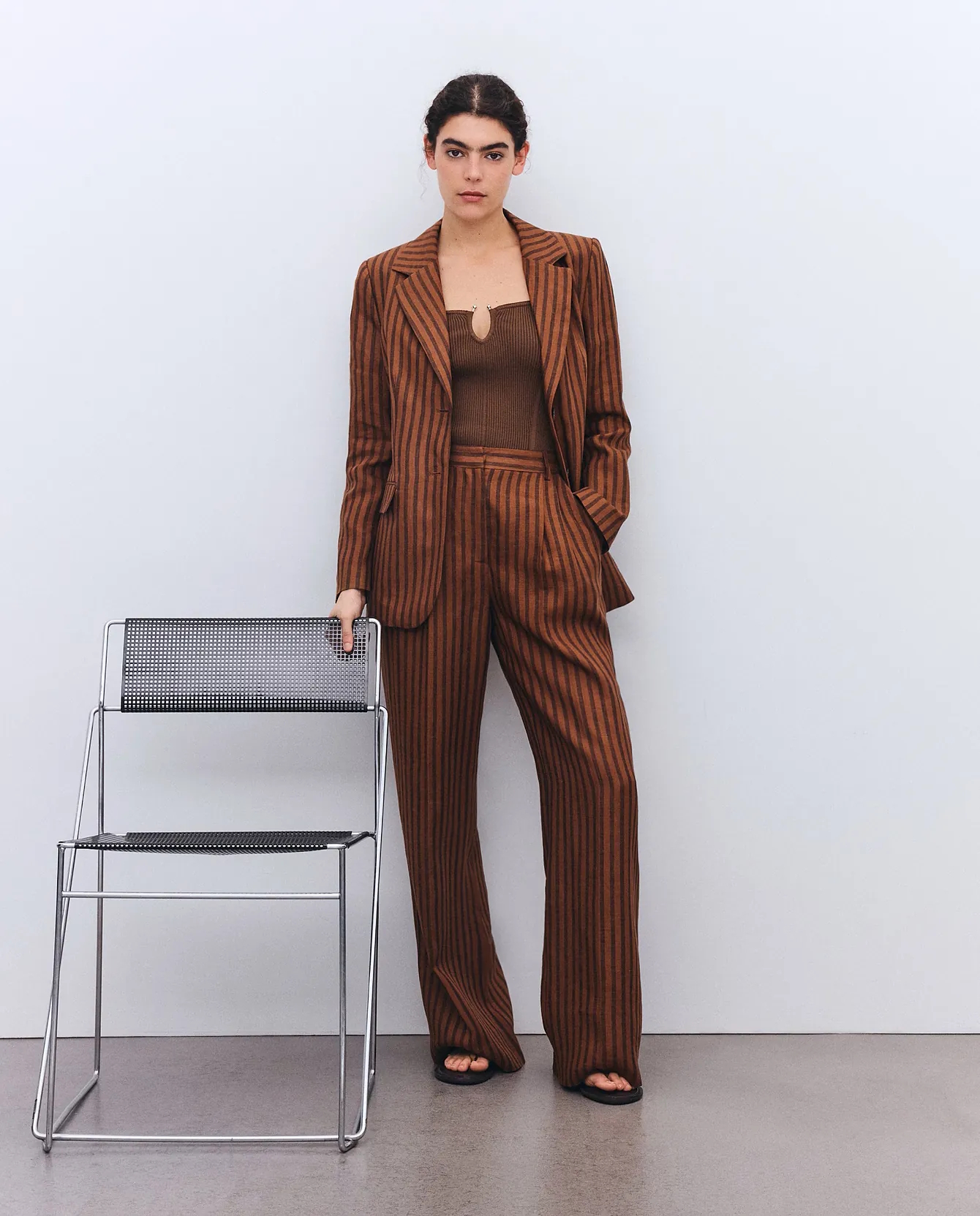 How to dress well in your 50s: 9 linen suits that will make you look ...