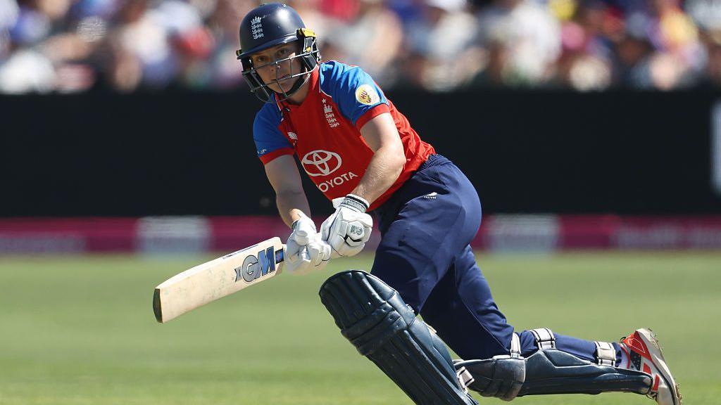 Dunkley dropped & Jones opens in England T20 warm-up