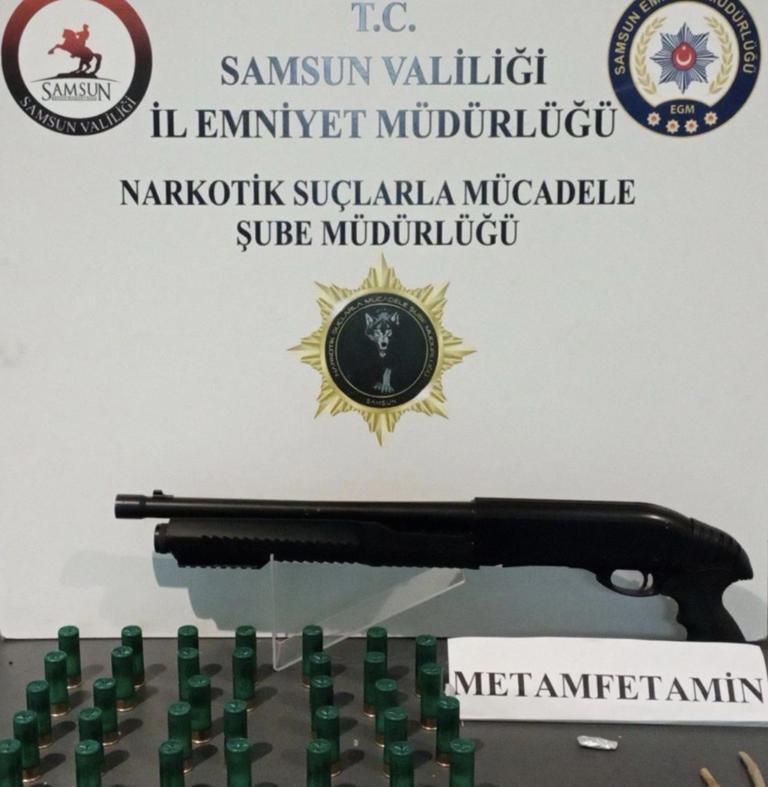 Samsun’da narkotik operasyonunda uyuşturucu ve silahlar ele geçirildi