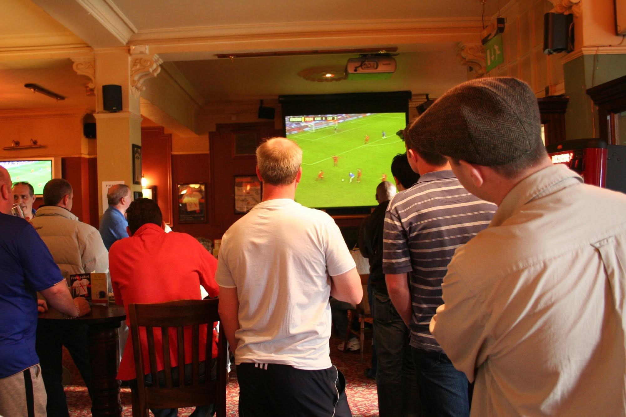 Pubs and bars in Lancaster and Morecambe able to open later during men ...