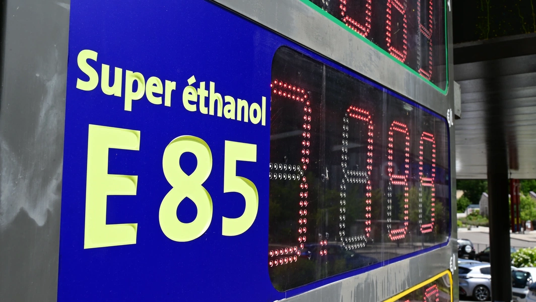 India launches E85 fuel and flex-fuel bikes in clean energy push