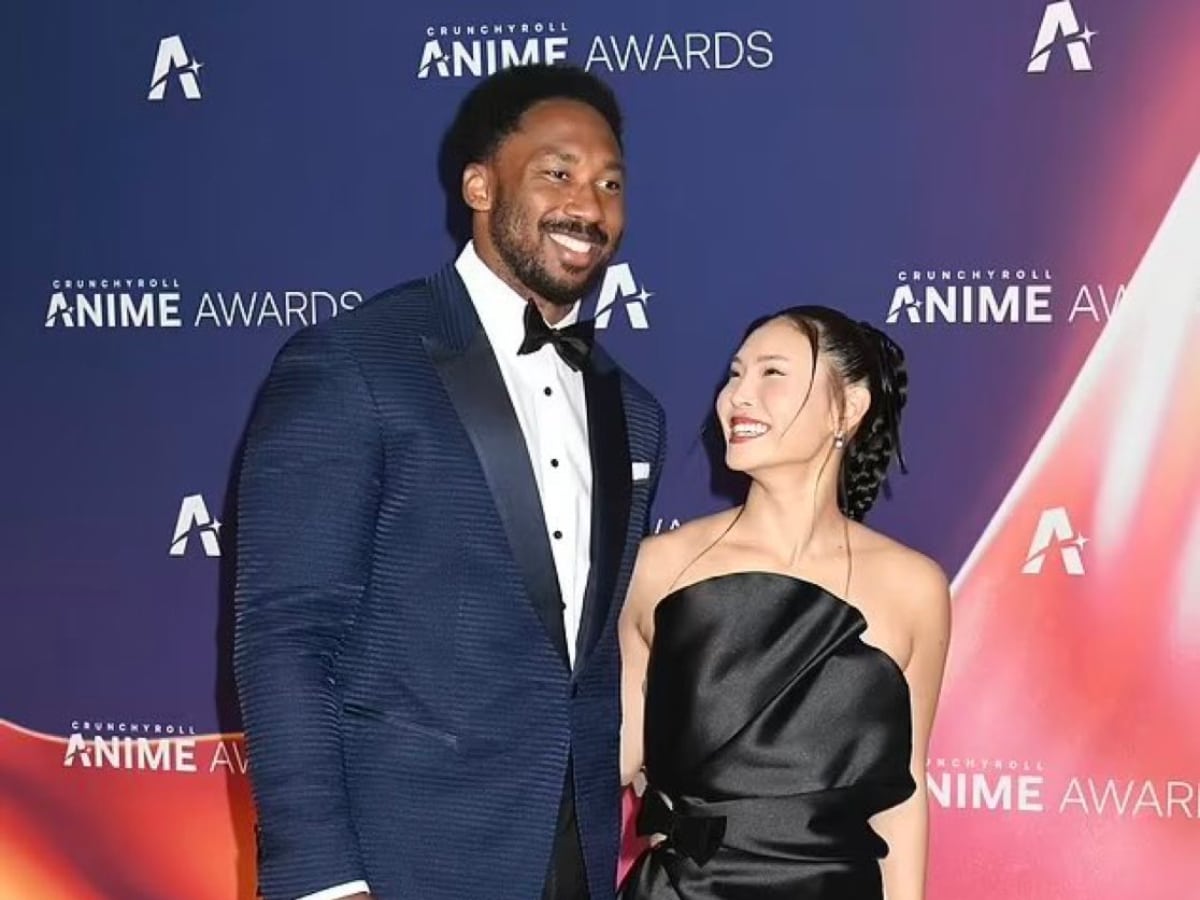 Myles Garrett’s girlfriend Chloe Kim turns heads at Dodgers game
