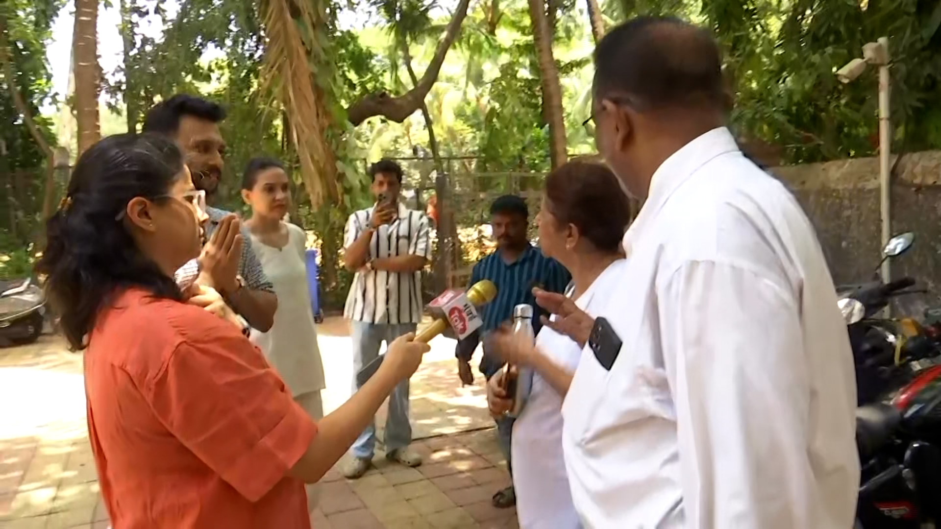 White line for Jain monks draws objection from Mumbai society resident