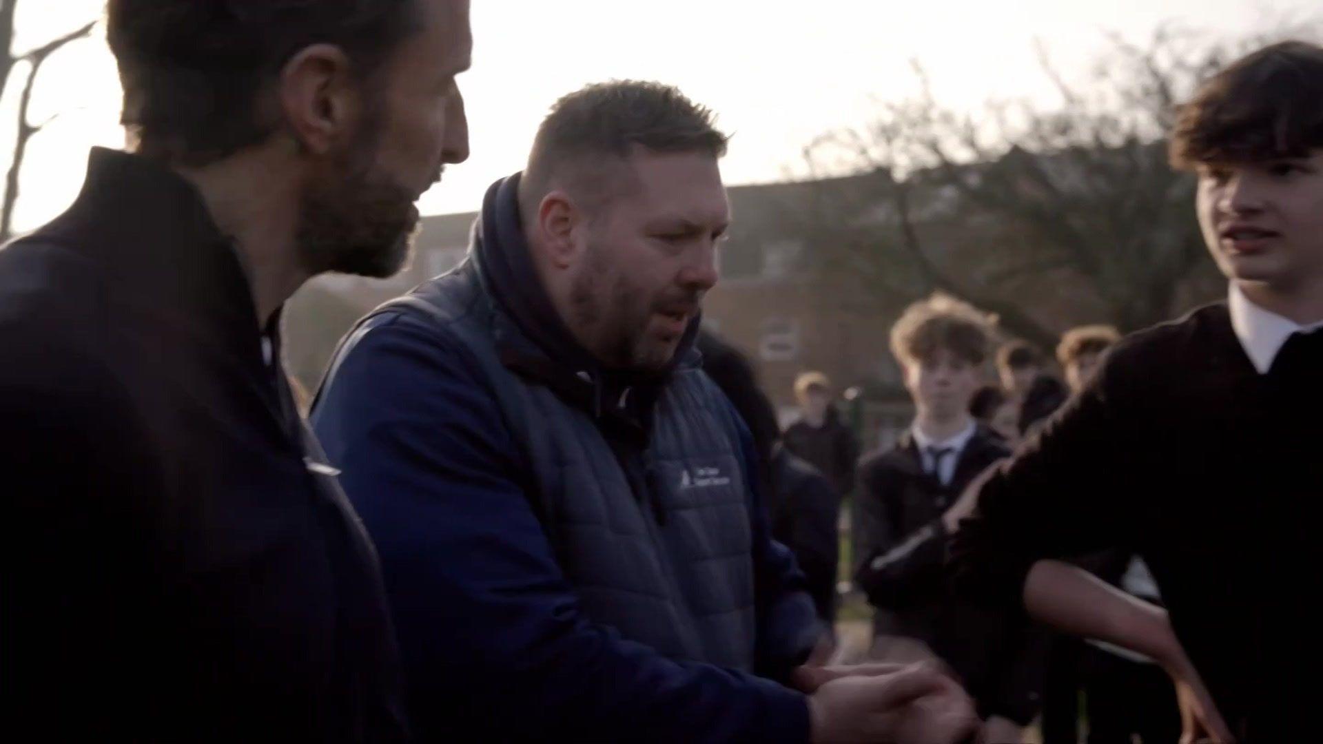 Southgate praised after meeting 300 young people