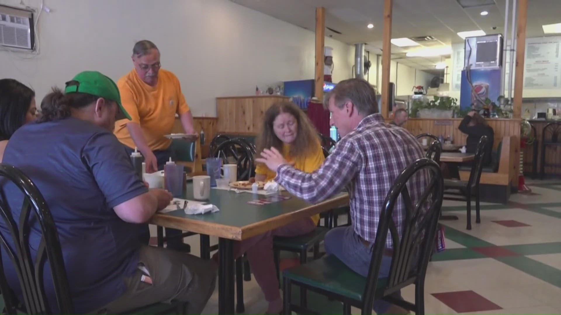 Republican gubernatorial candidates campaign across southern Maine