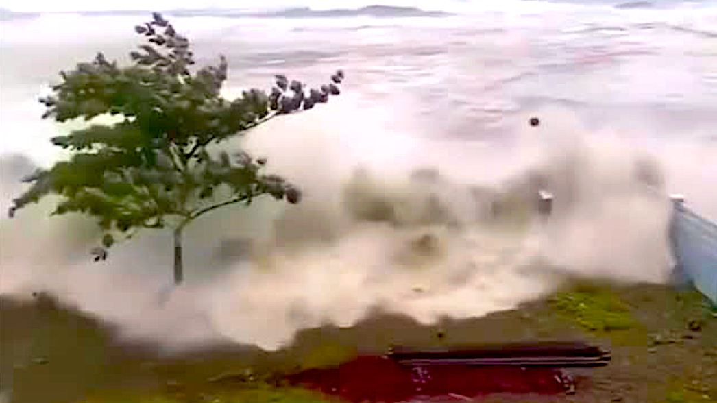 Terrifying tsunami footage emerges after deadly 7.8 earthquake in ...