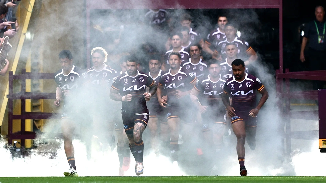 Reynolds defends Mam as Broncos honour Arrow in crucial clash