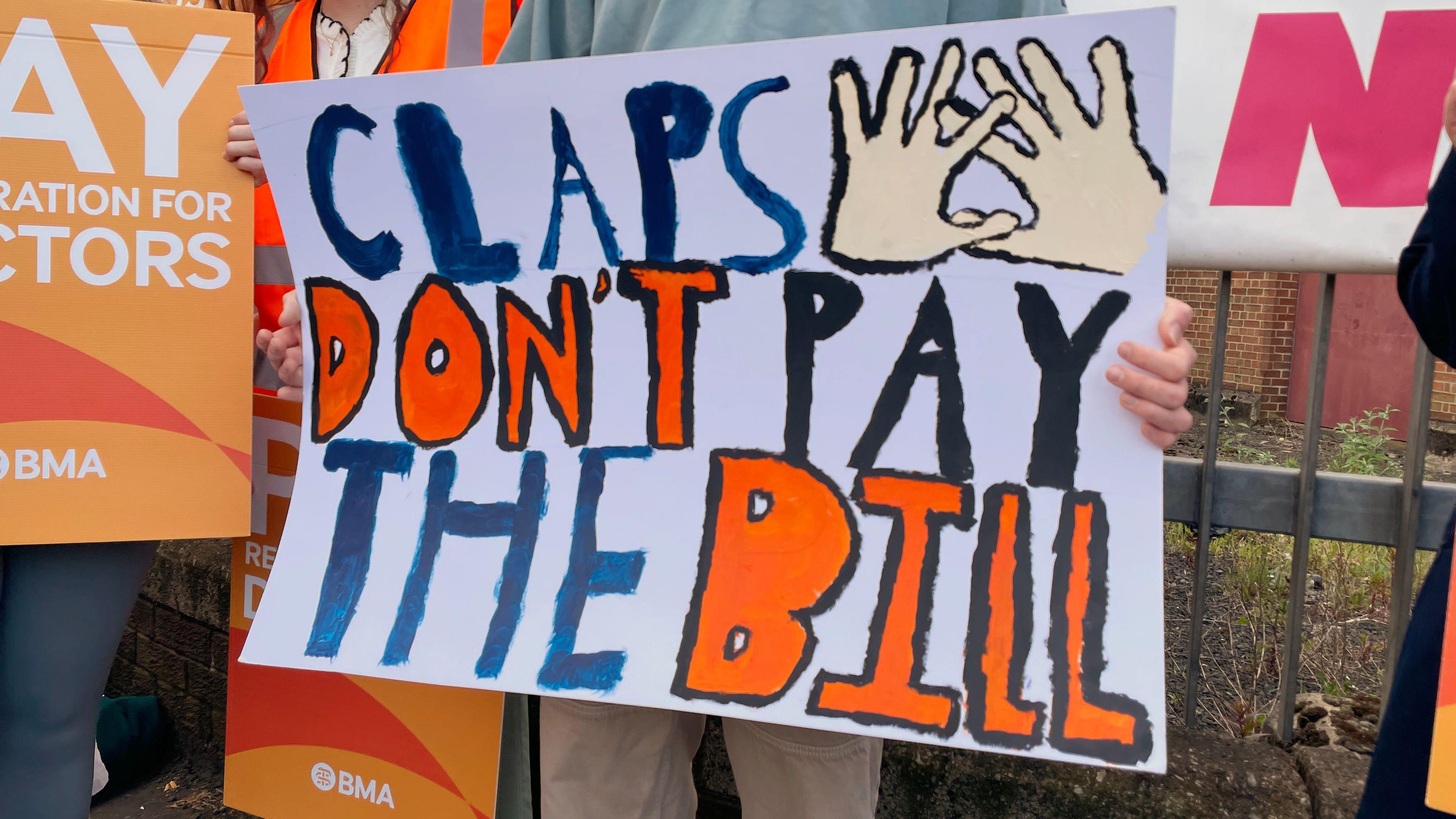 Specialist doctors to join strike in dispute over pay