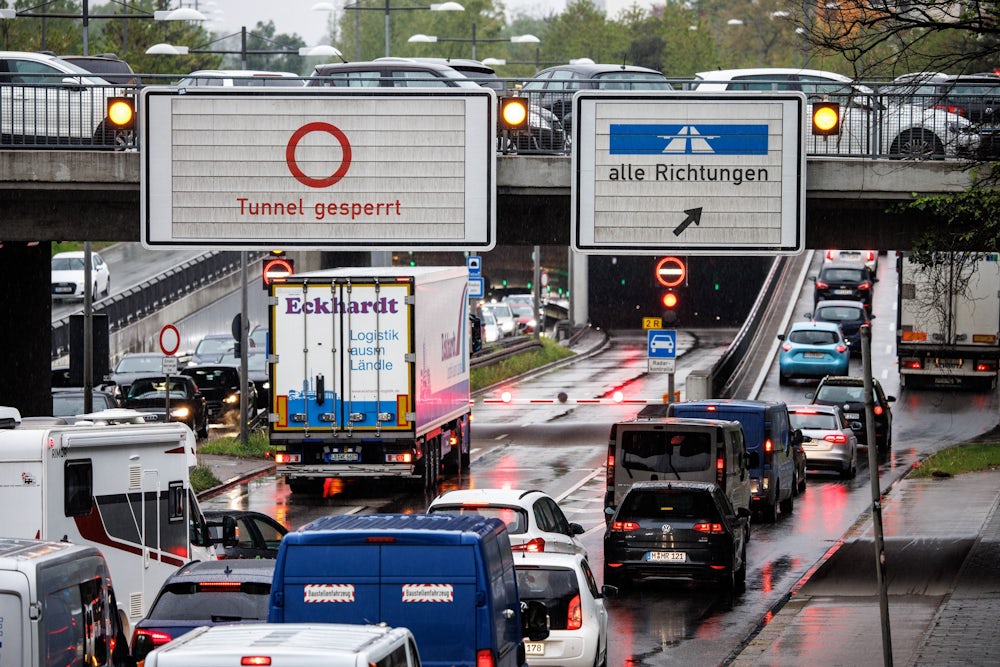 Nach Lkw-Brand: Mittlerer-Ring-Tunnel einen Monat gesperrt