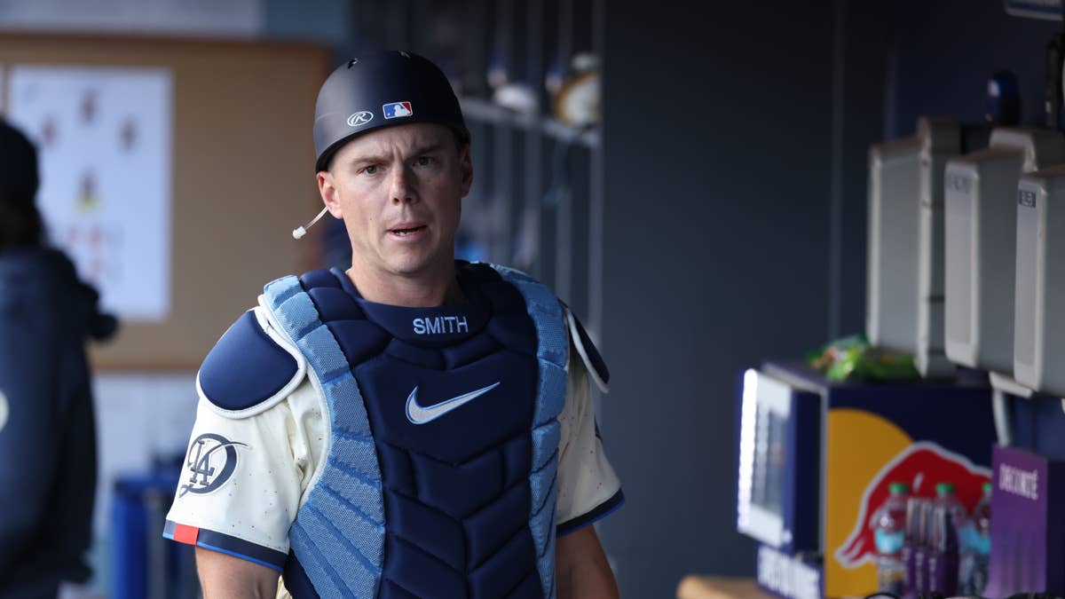 Dodgers' Dave Roberts shares Will Smith update after 2 missed games