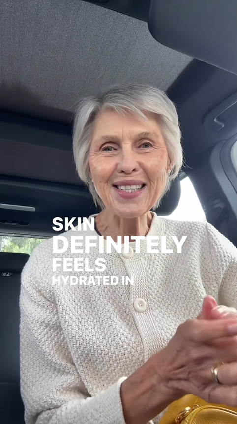 Makeup refresh tip hydrate dry, cakey makeup instantly