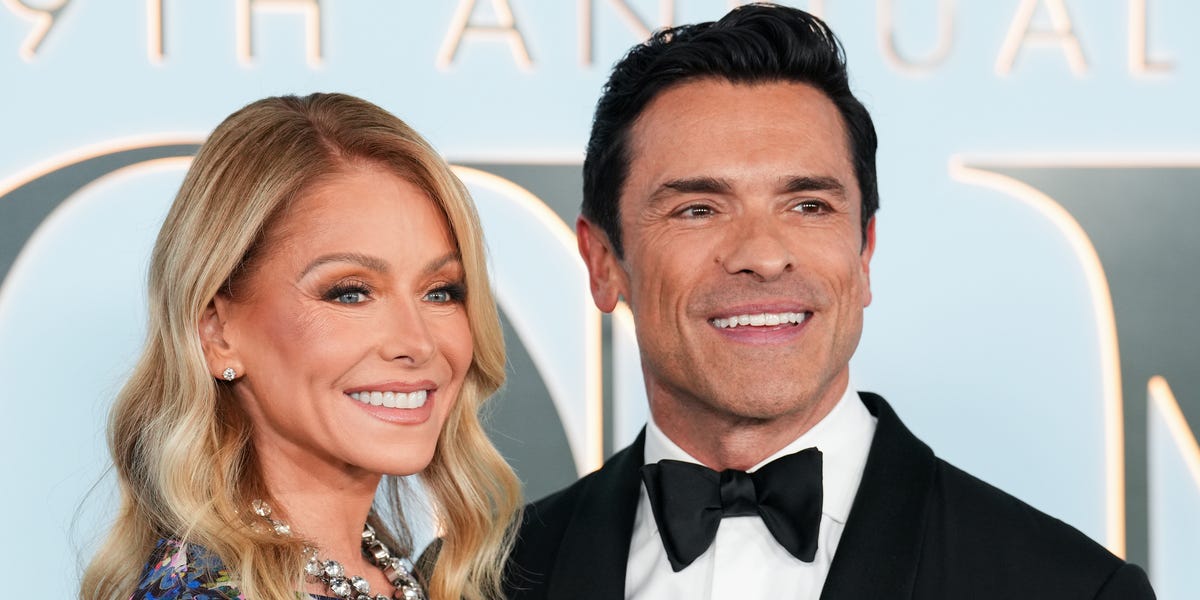 Kelly Ripa and Mark Consuelos had the ultimate date night at the Tony ...