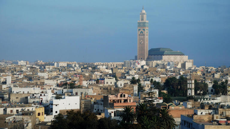 Maroc : des parents face à la hausse des frais dans les écoles de l ...