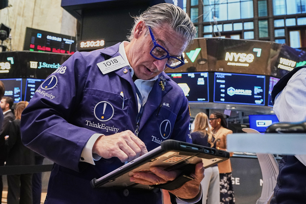 US stocks claw back some of the ground they lost on Friday